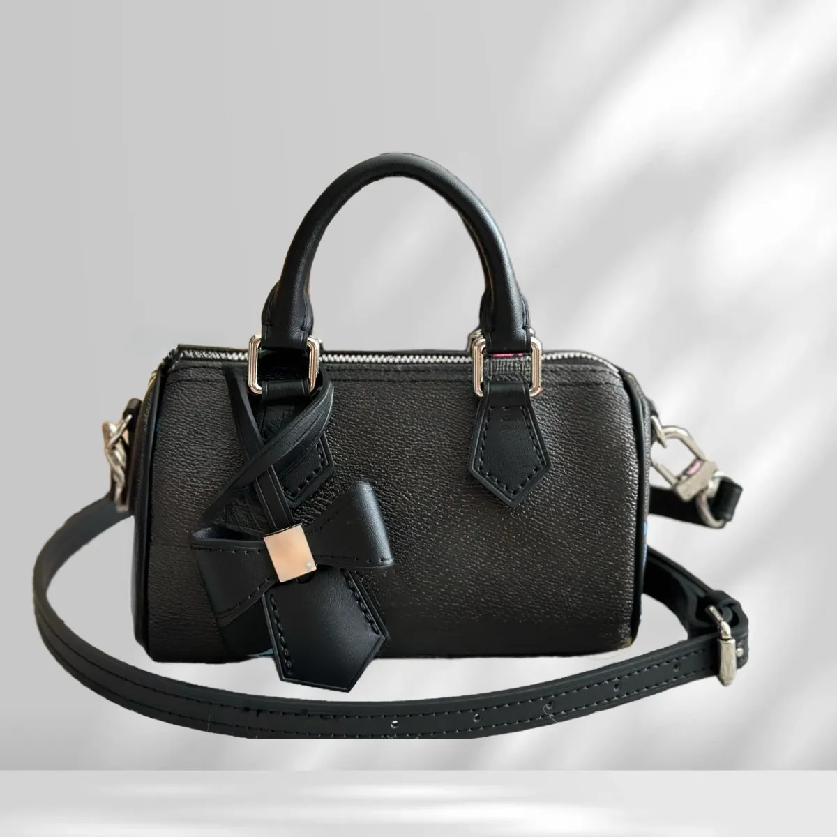 Colorful Black Color Bag Messenger Bag Large Capacity... From Gnews ...