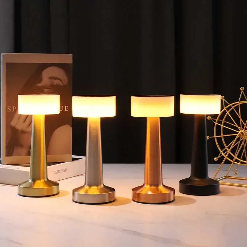 Retro LED Rechargeable Usb Powered Table Lamp For Restaurant, Bar ...