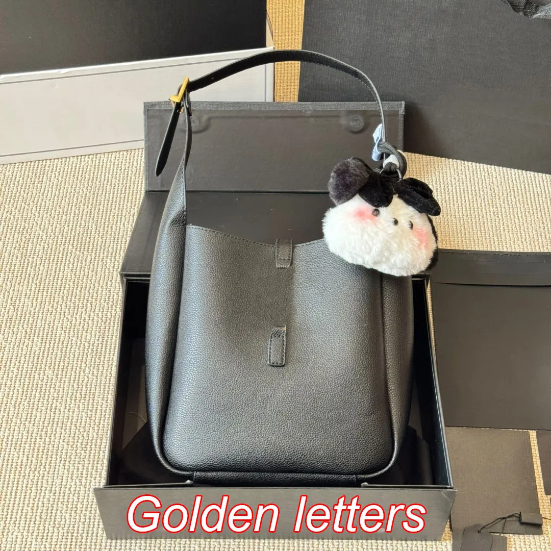 Spacious Leather Tote Bag Versatile Women's Shoulder Bag, Large ...