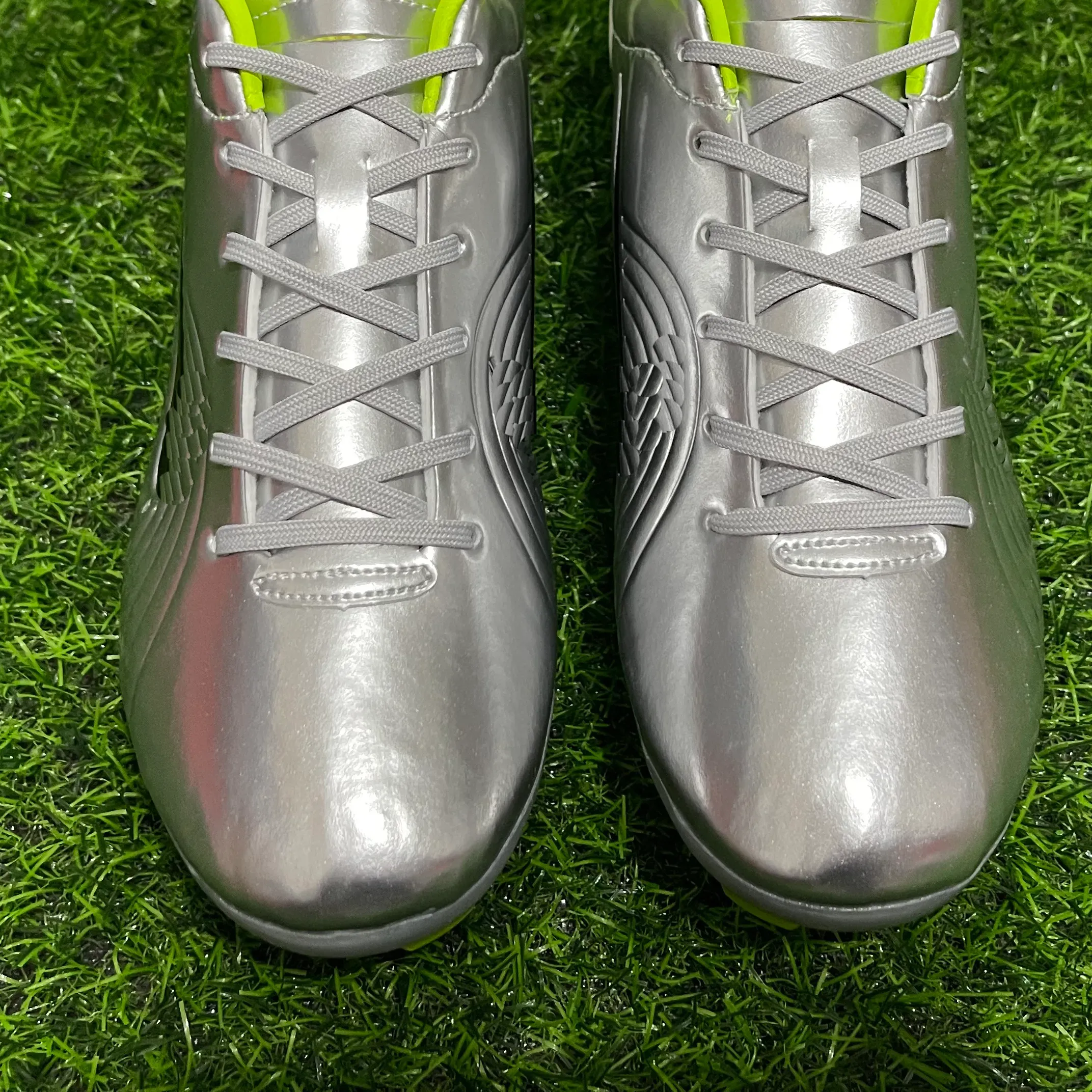 hypervenoms cleats silver