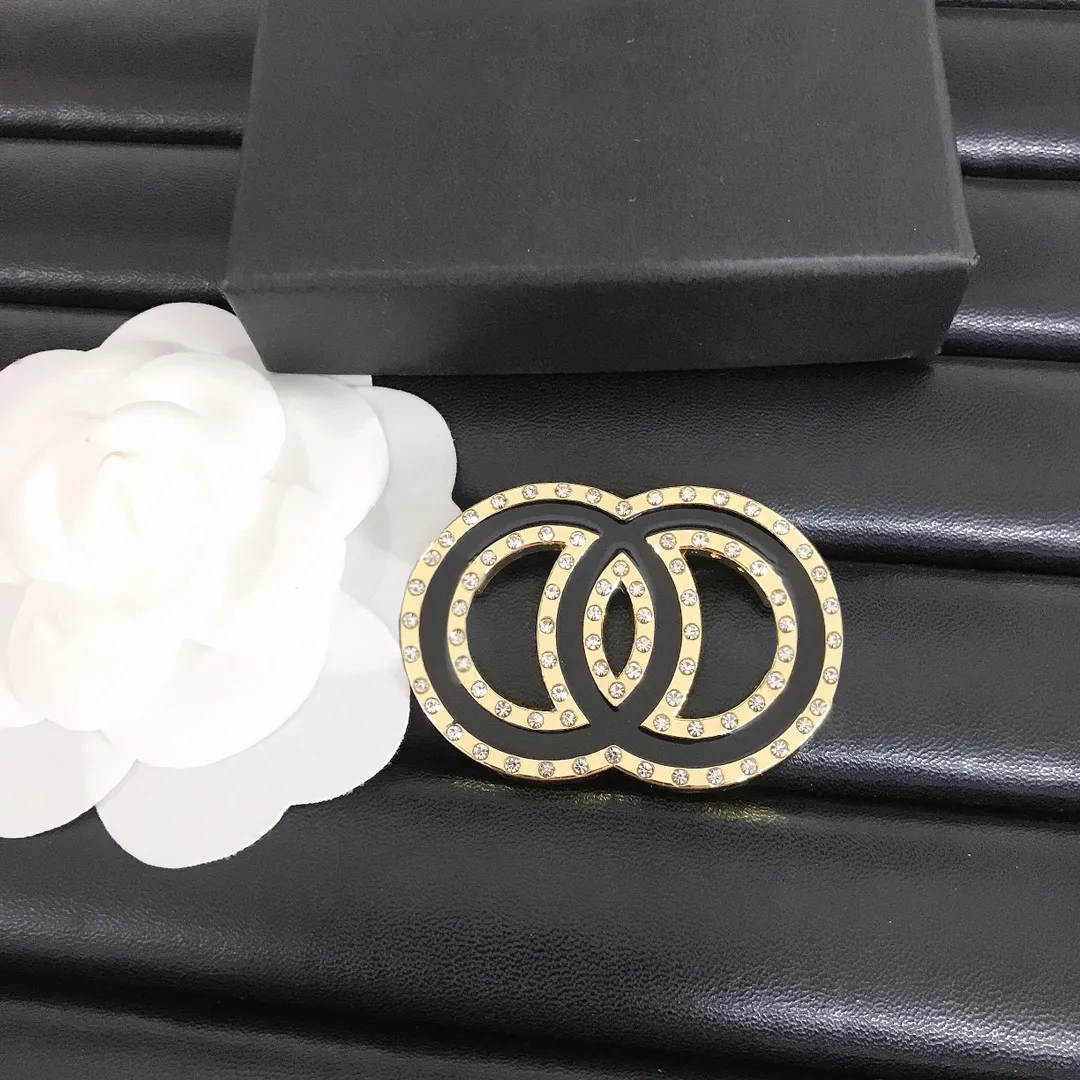 Luxury Desinger Brooch Letter Brooches Women Men Rhinestone Diamond ...