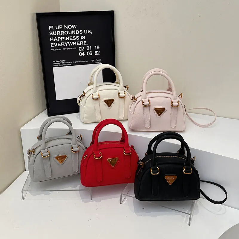 2025 Designer Ladies Bowling Bag For Women Minimalist Chic Shoulder ...