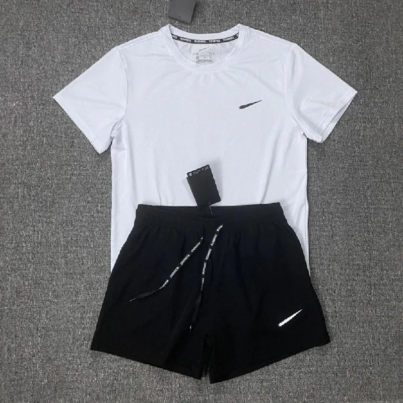 Mens Tracksuits Tech Set Designer Tracksuit T Shirts Shorts Two Piece ...