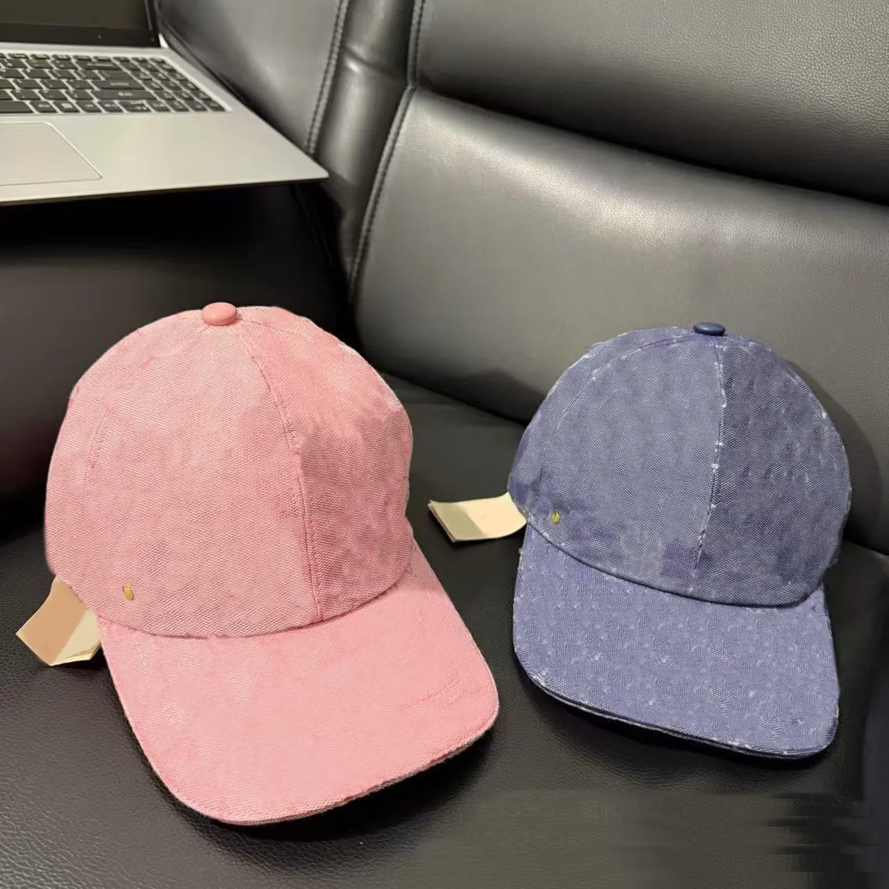 Trendy Men's Baseball Cap: Designer Luxury Chapeau, Simple Stylish ...