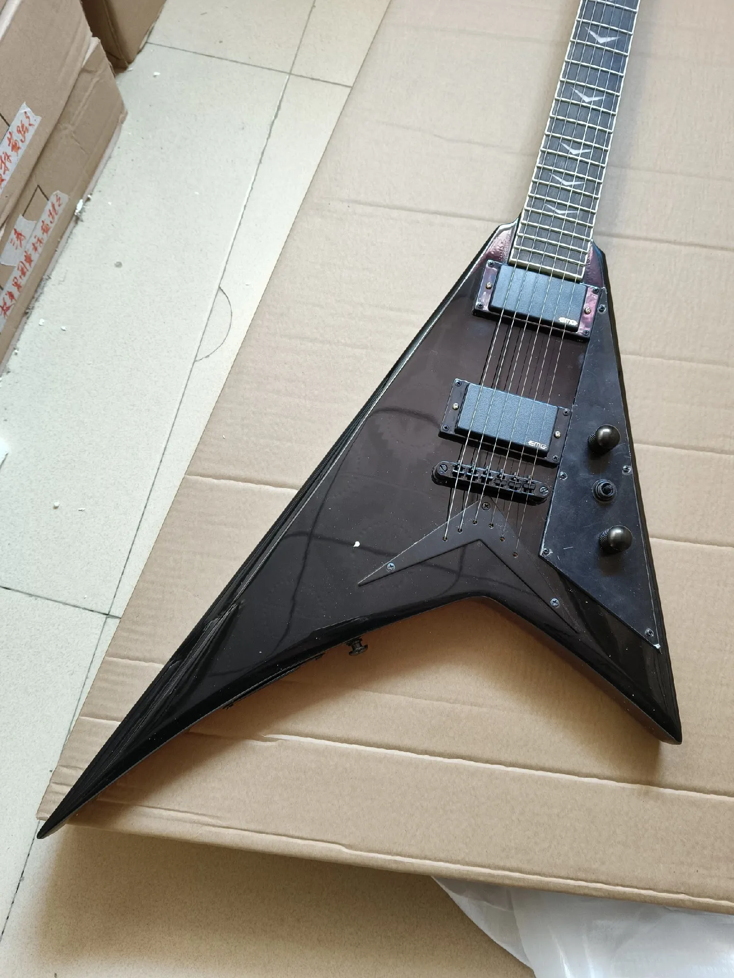 Classic Flying V Style Guitar: Glossy Black Finish, Dual Humbuckers ...