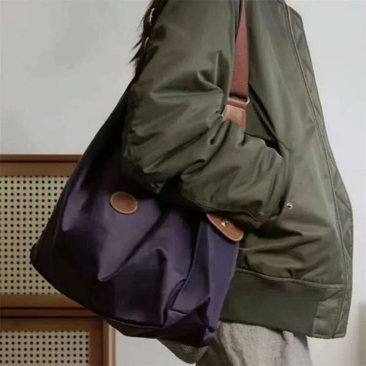 Extra Large Nylon Computer Bag with Hasp Closure for Men and Women ...