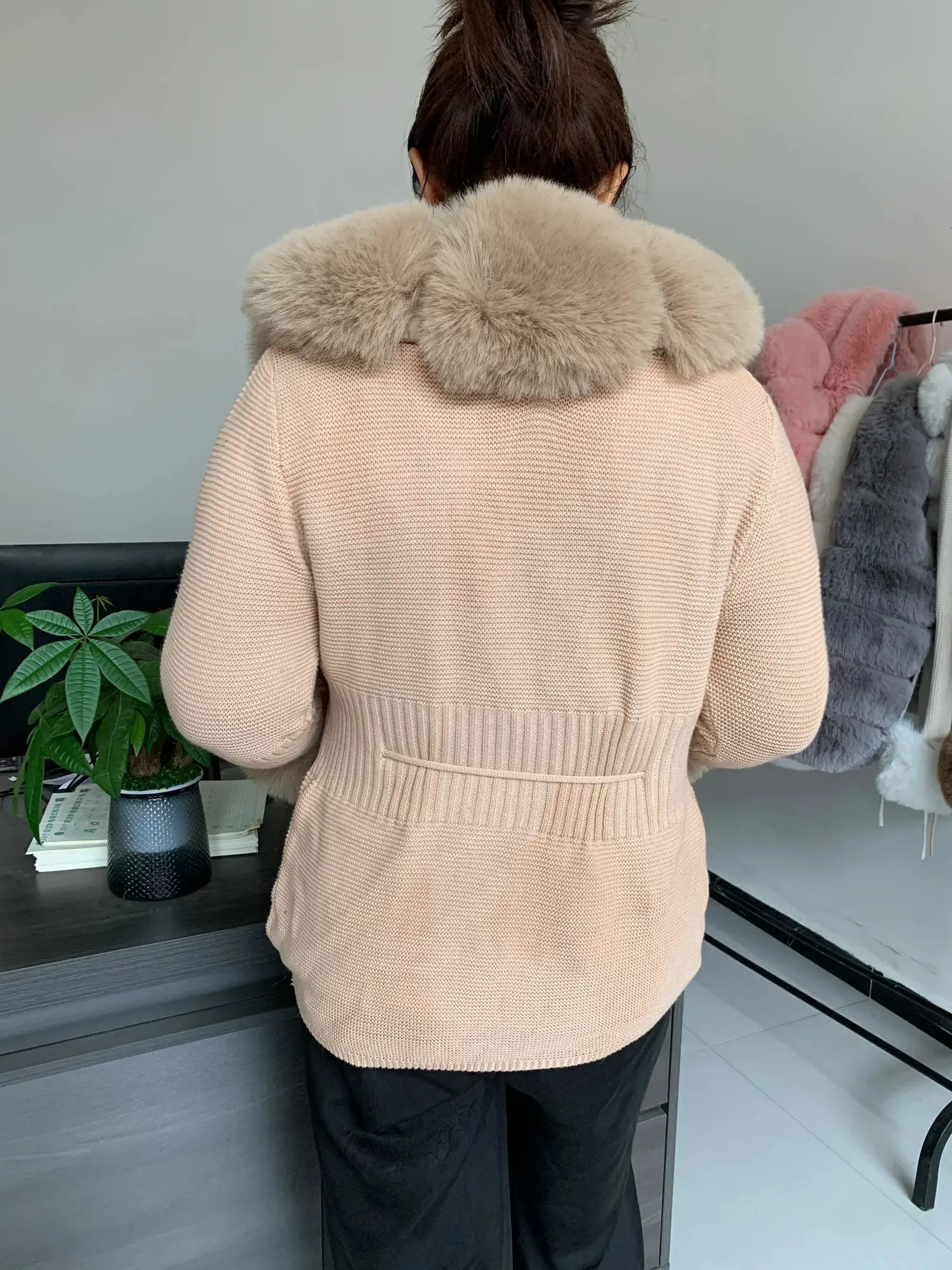Women Faux Fur Knit Sweater Cardigan with Faux Fox Fur Collar Black ...