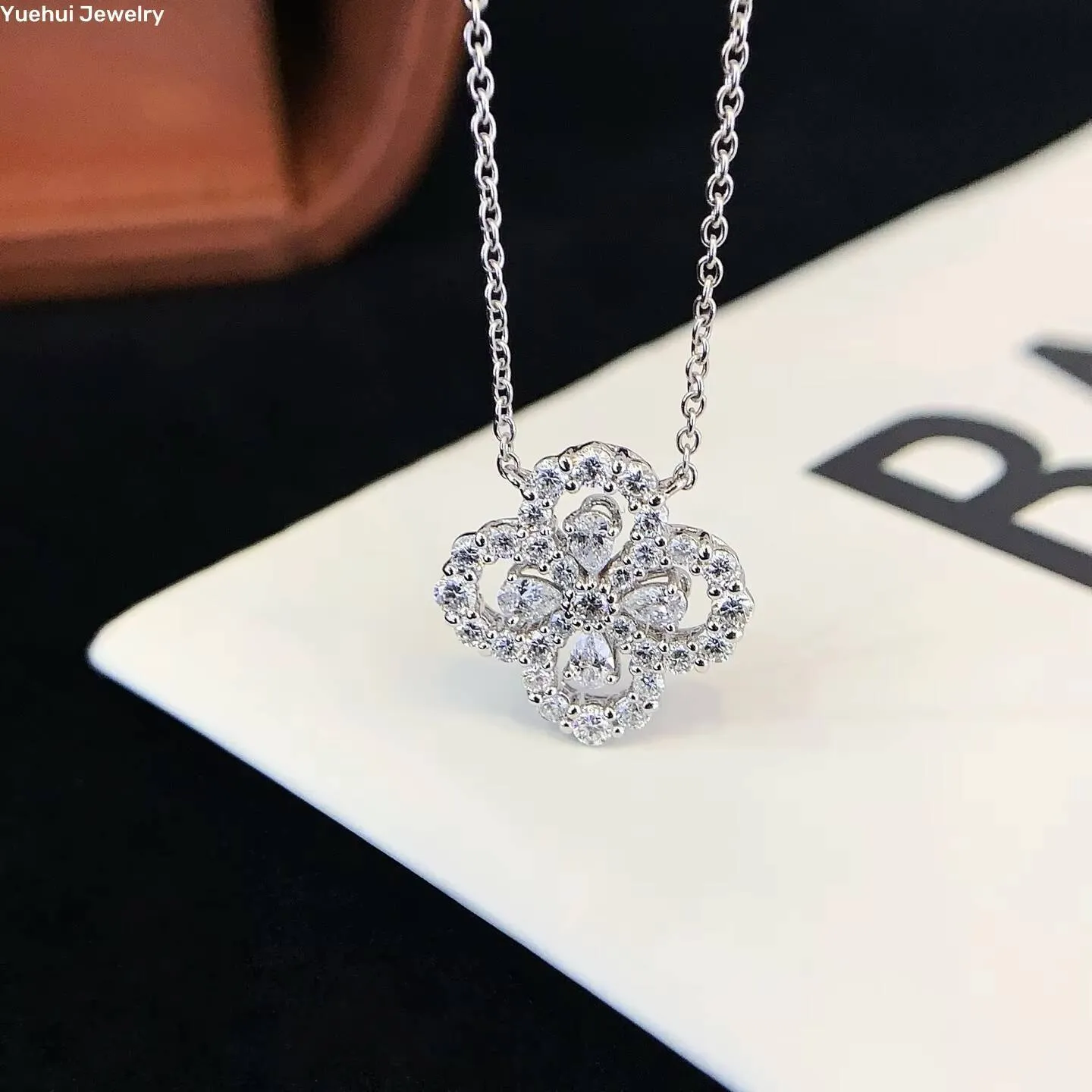 Classic Style Rhodium Plated Four Leaf Clover 18K Solid Gold Lab Grown ...
