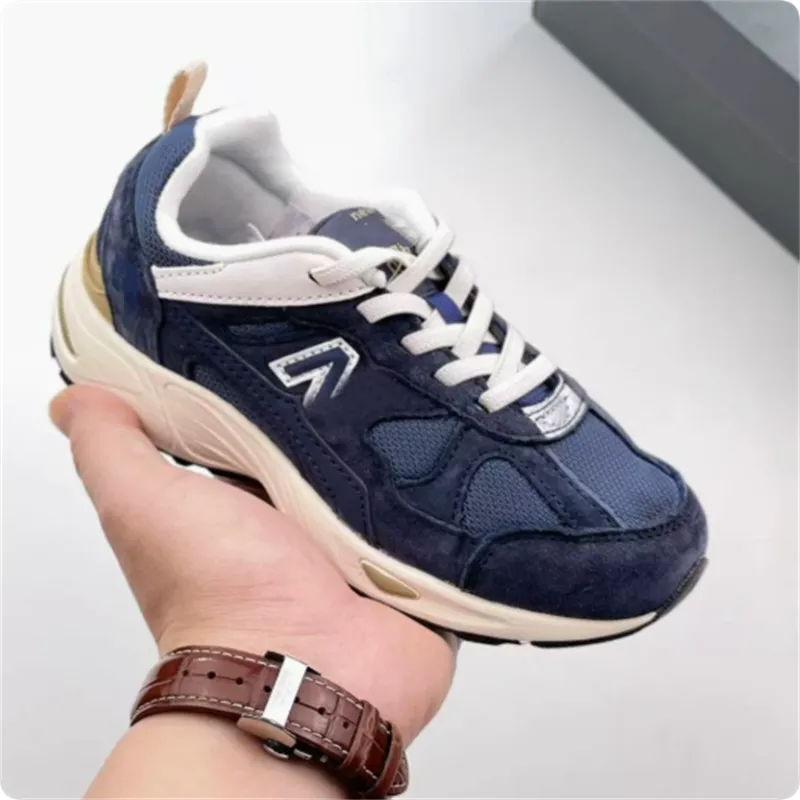 Classic Kids Sneakers Breathable Mesh Running Shoes for Boys and Girls ...