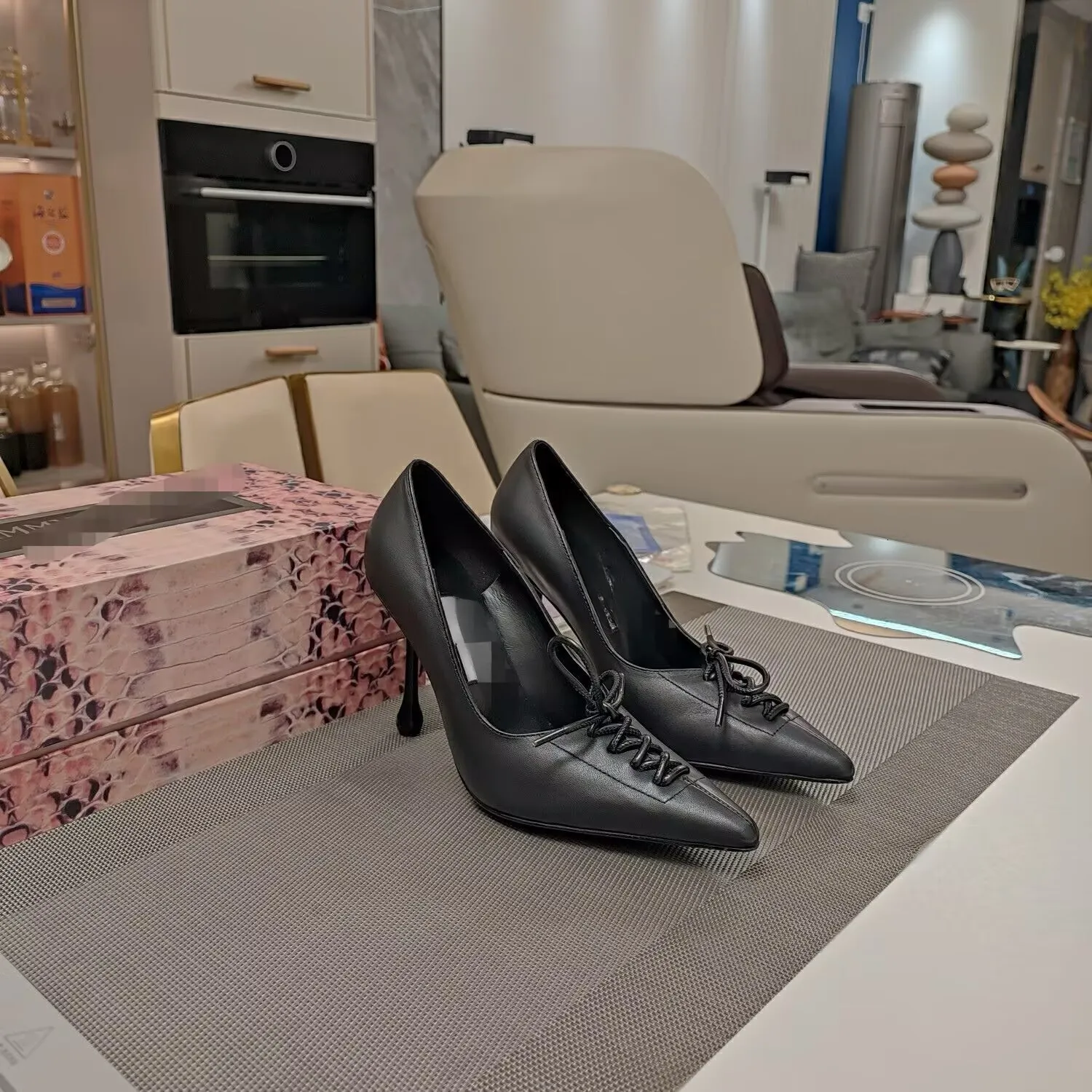 Designer shoes men's pointed toe leather high heels with bowtie and ...