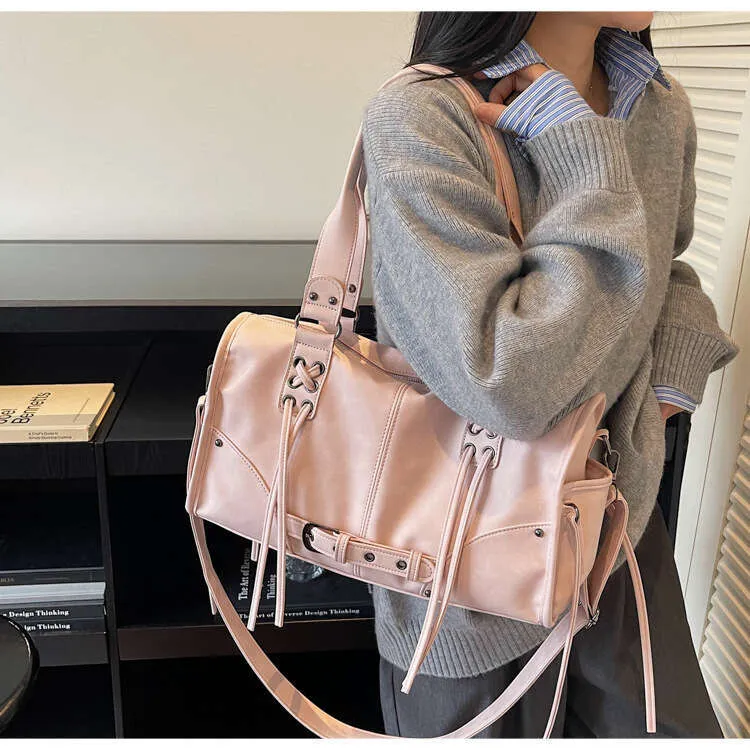 Korean Niche Large Capacity Retro Crossbody Bag Single Shoulder Travel ...