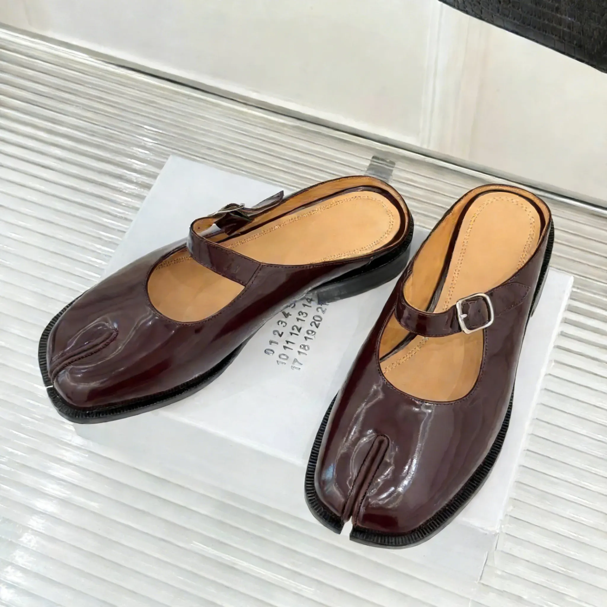 Wholesale Luxurious Tabi Women's Burgundy Loafers Womens ... At Only ...