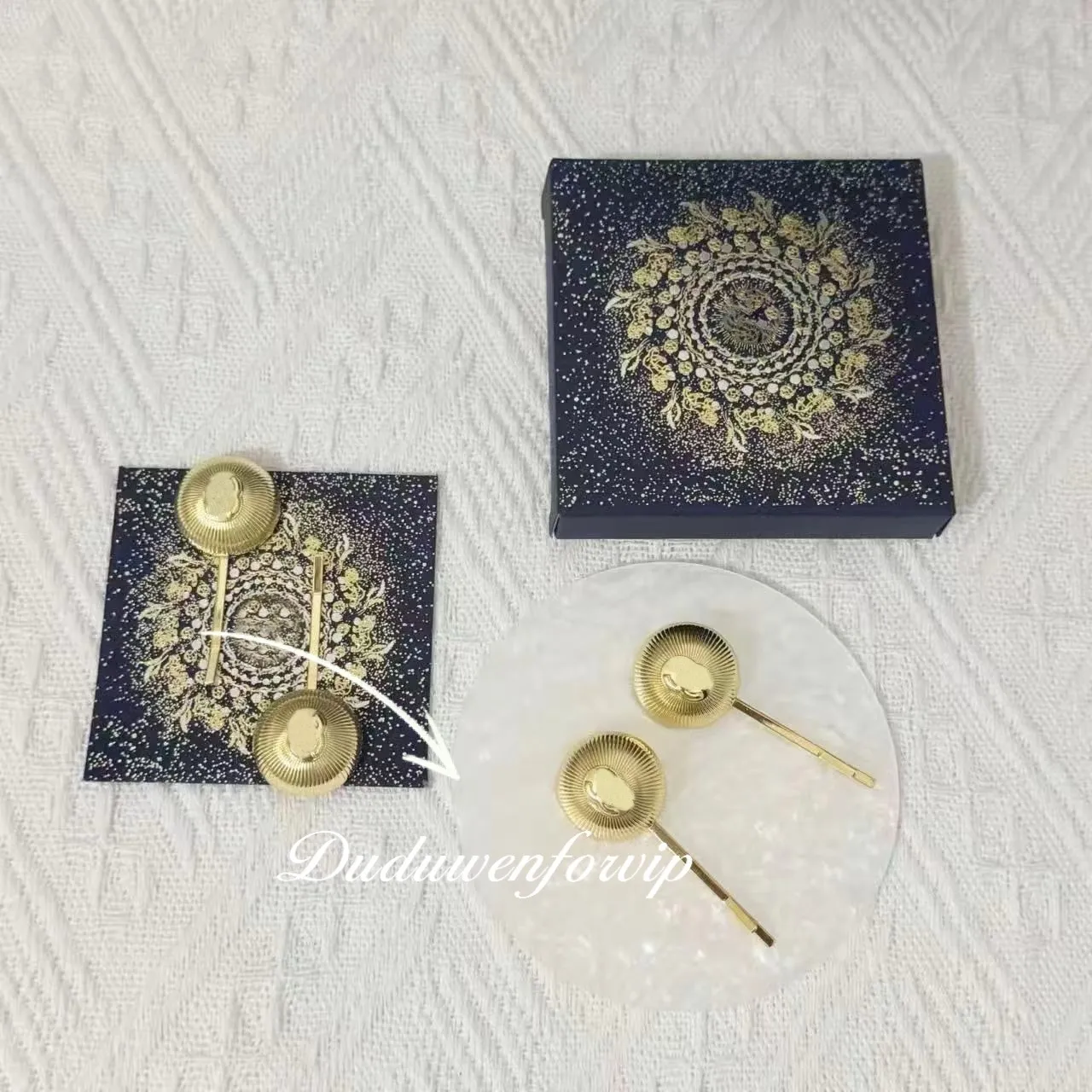 Beaute.Gift Metal Bobby Pin Set Of 2 Classic... From Duduwen07, $8.6 ...