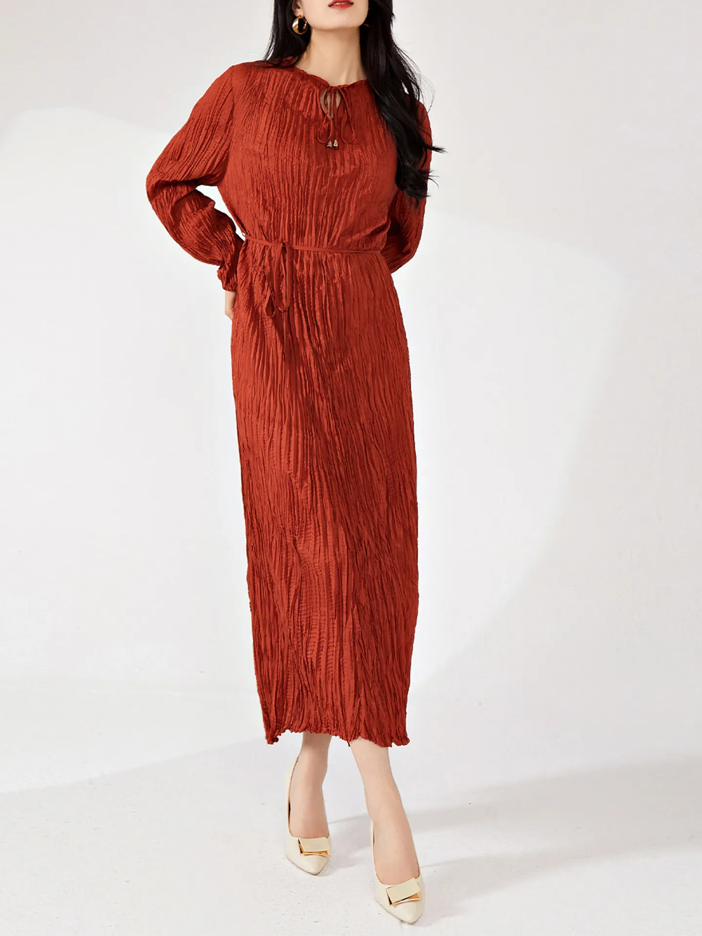 New Irregular Pleated Dress, Autumn High-End Long Sleeve Design ...