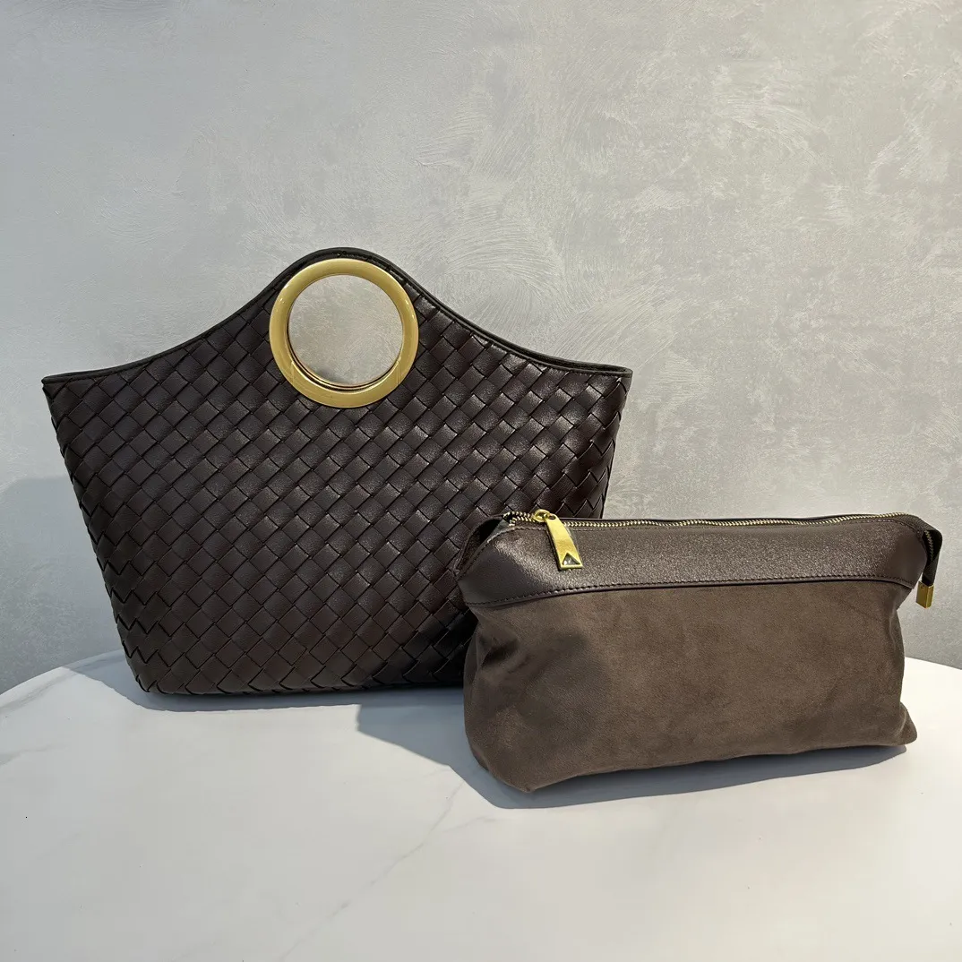Fashionable Round Ring Handbag: High Quality Cowhide Leather Bucket Bag ...