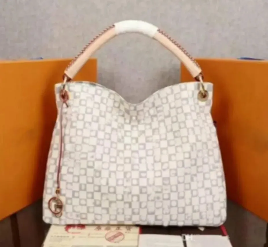 Designer Embossed Flower Large Capacity Tote Bag: Fashionable Leather ...