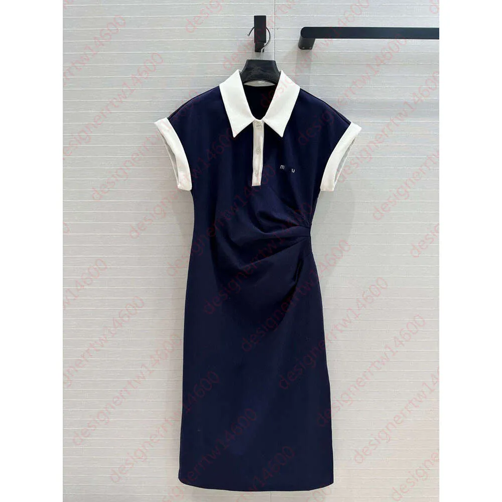 Elegant Women's Summer Dress: Contrasting Polo Neck Design With ...