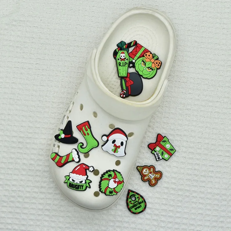 Custom PVC shoe charms black cat shape flat buckle decoration for ...