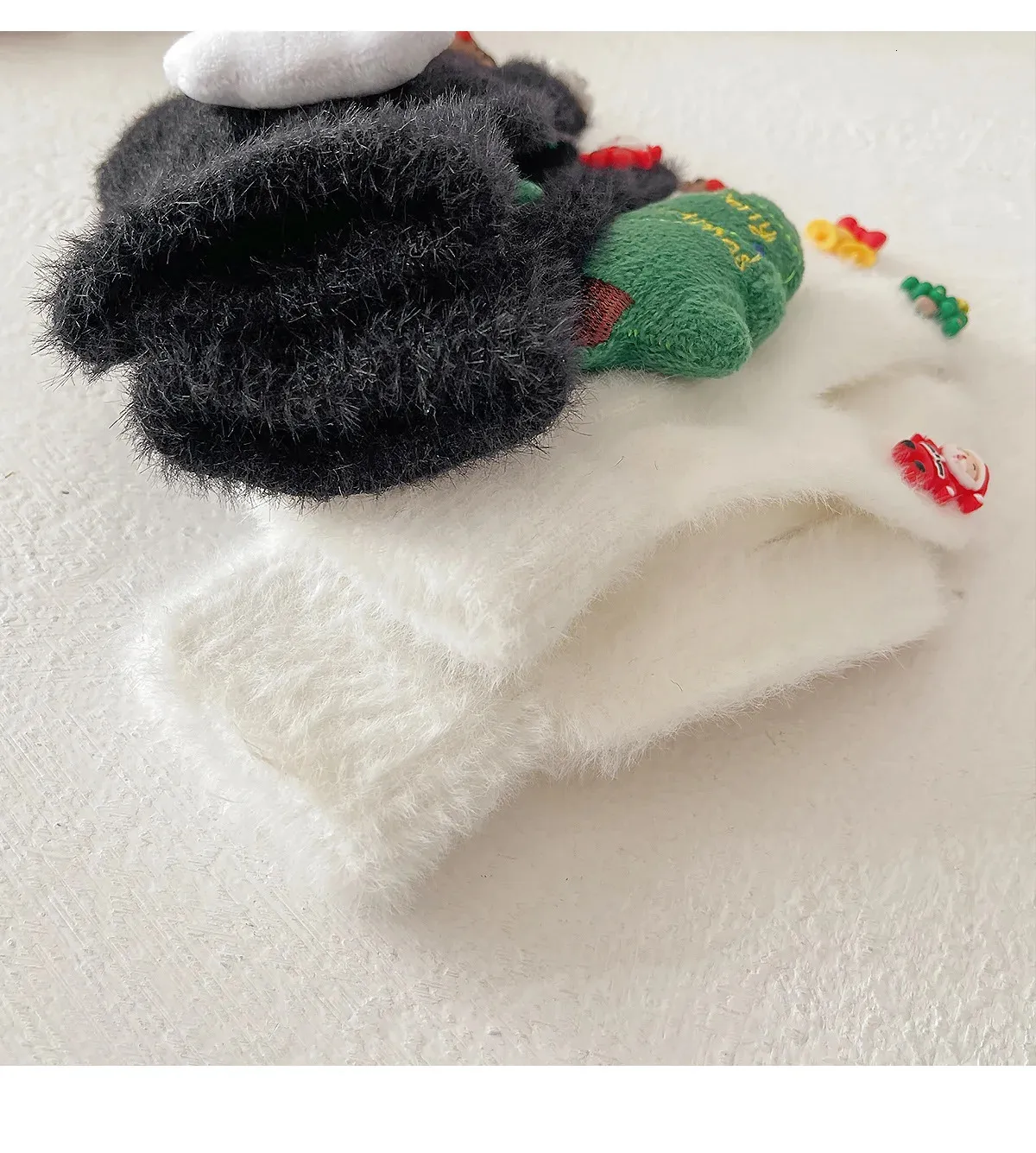 2025 Cartoon Christmas Gloves Bamboo Fiber Knit Winter Outdoor Gloves ...