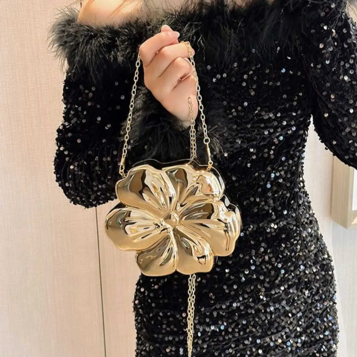 JIOMAY Womens Acrylic Floral Shaped Evening Bag with Detachable Chain ...