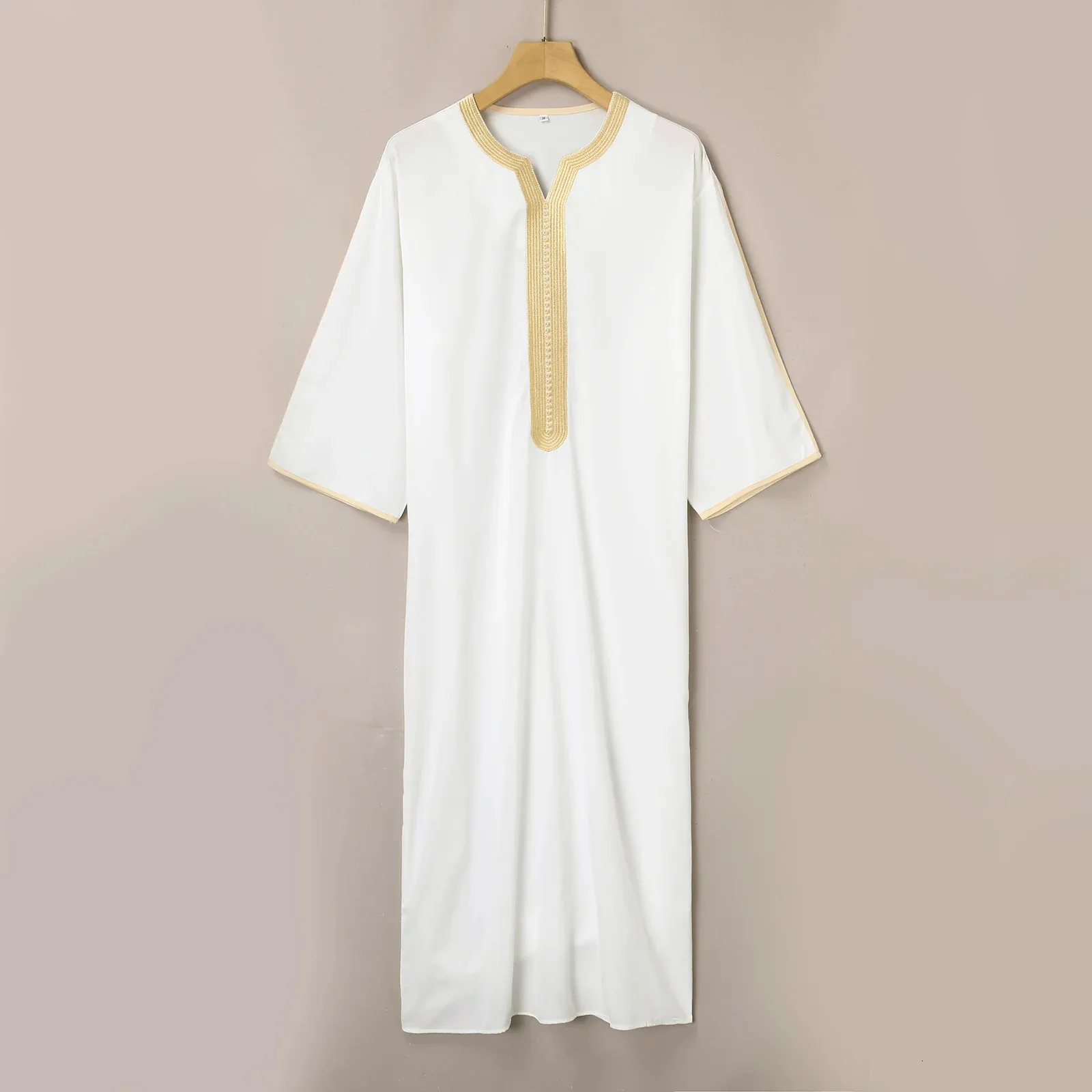 Gold Embroidered Muslim National Arab White Robe With Middle Sleeves ...