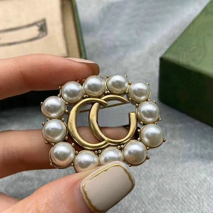 Luxury Designer Brooches Fashion Jewelry Pins For... From Classic_shop ...