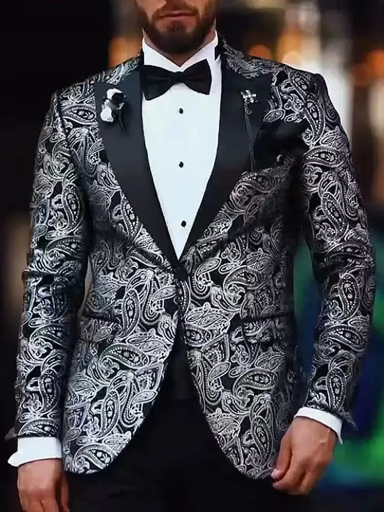 Men's double-breasted three-piece wool suit with button closure, lapel ...