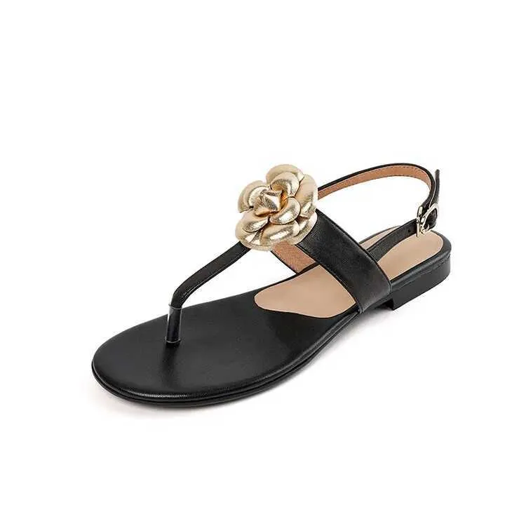 Ochanmeb Women's Flat Leather Sandals with Elastic Band Closure and ...