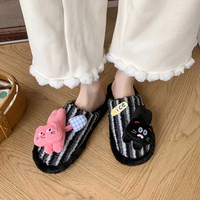 Fleece Cartoon Decor Pull-On Flip Flop Slippers for Men Indoor Outdoor ...