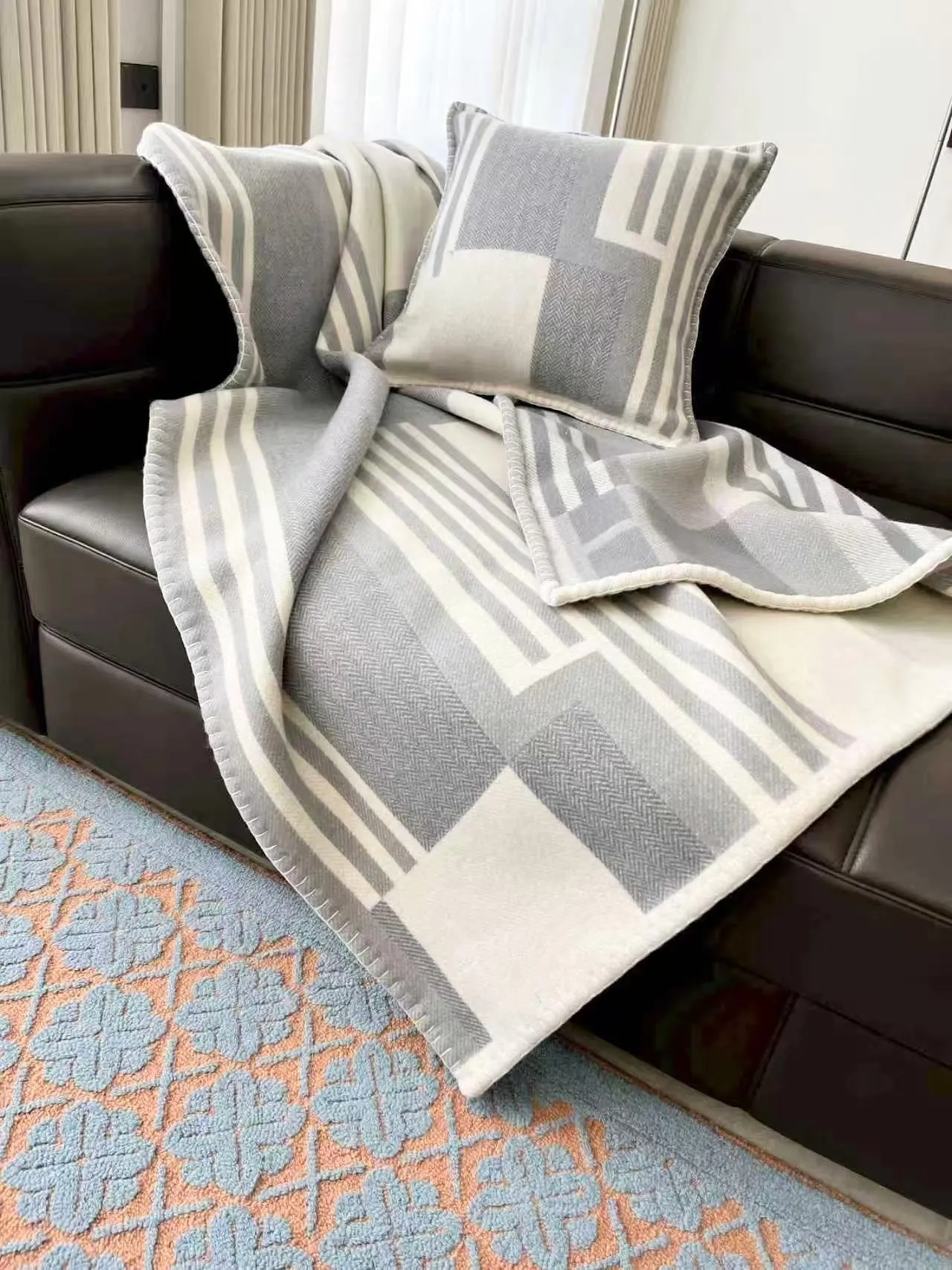 NEW 2025 TOP Quailty Designer Gray Blue H Blankets And Pillows Cushion ...