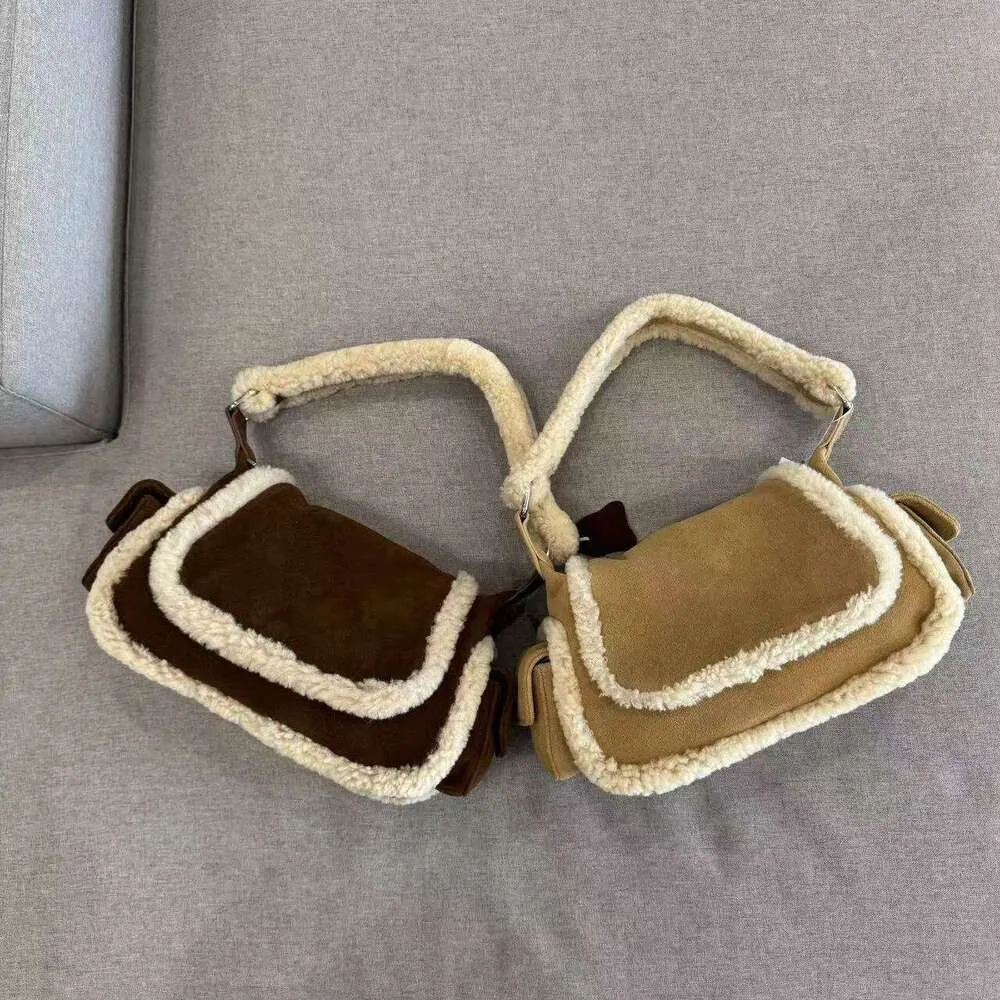 Wool Shoulder Bag Genuine Leather Lamb Skin and Cowhide Medium 30-50 cm ...