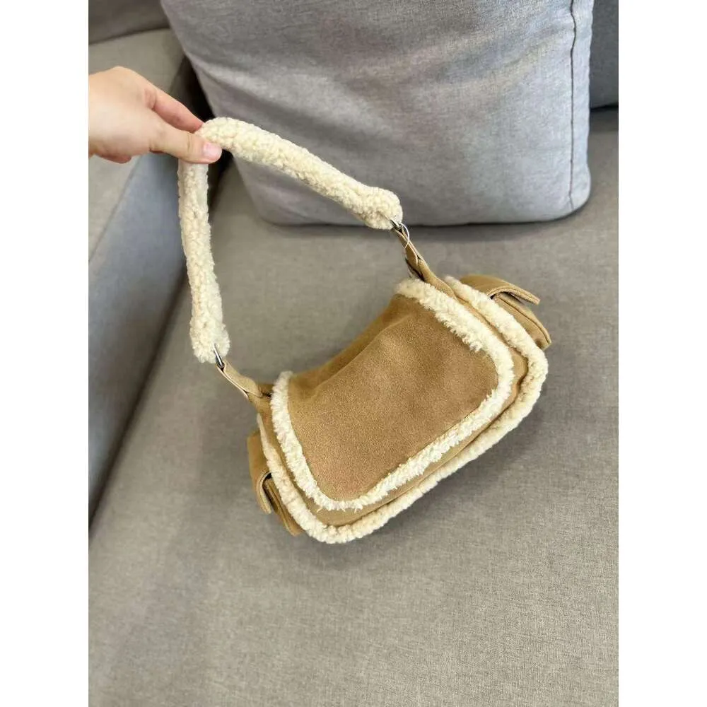 Wool Shoulder Bag Genuine Leather Lamb Skin and Cowhide Medium 30-50 cm ...