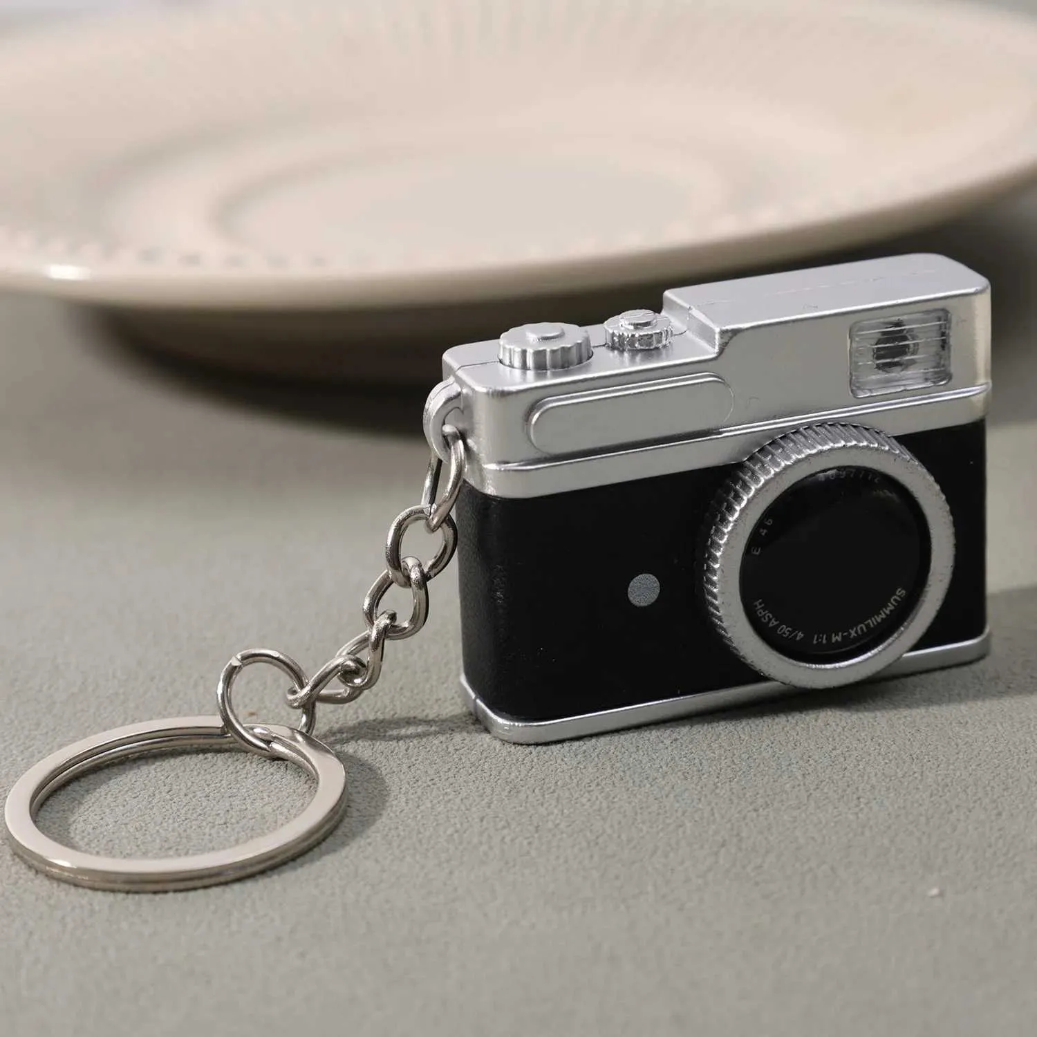 Creative Bone and Tungsten Car Keychain Pendant with O-Shaped Buckle ...