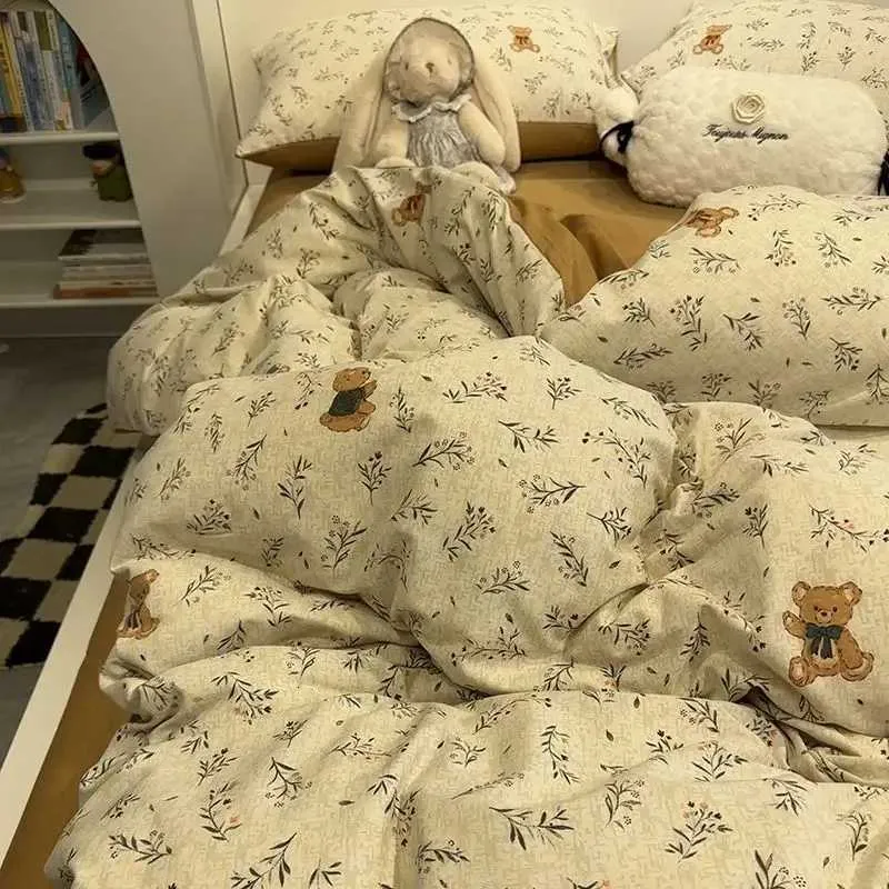 Cartoon Bedding Set 3-Piece Queen Size Duvet Cover Flat Sheet ...