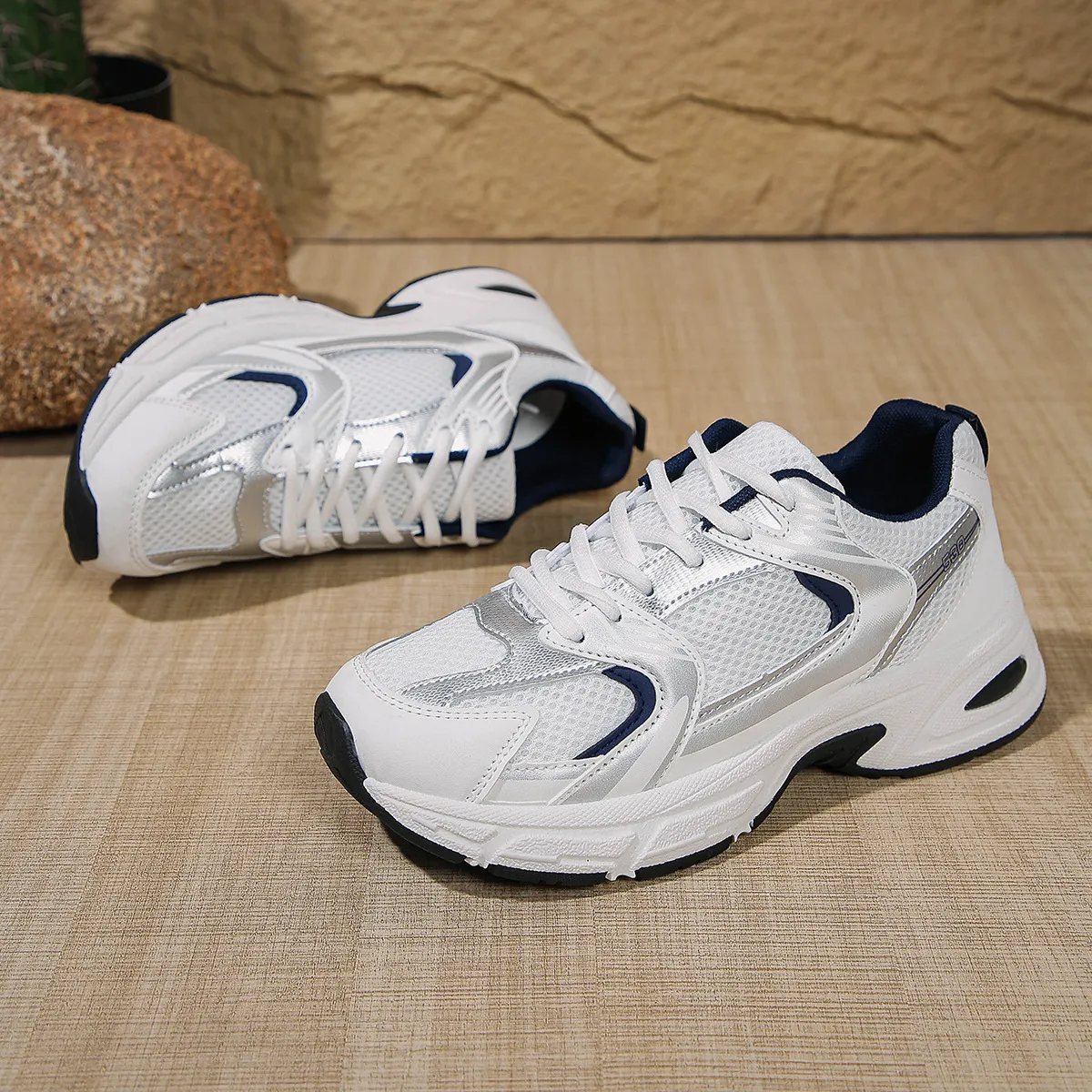 Low-top designer sneakers daily shoes with lace-up closure, breathable ...