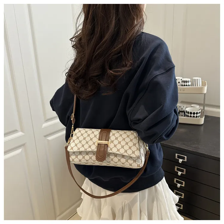 White small PU tote bag for women with lock embellishment and single ...