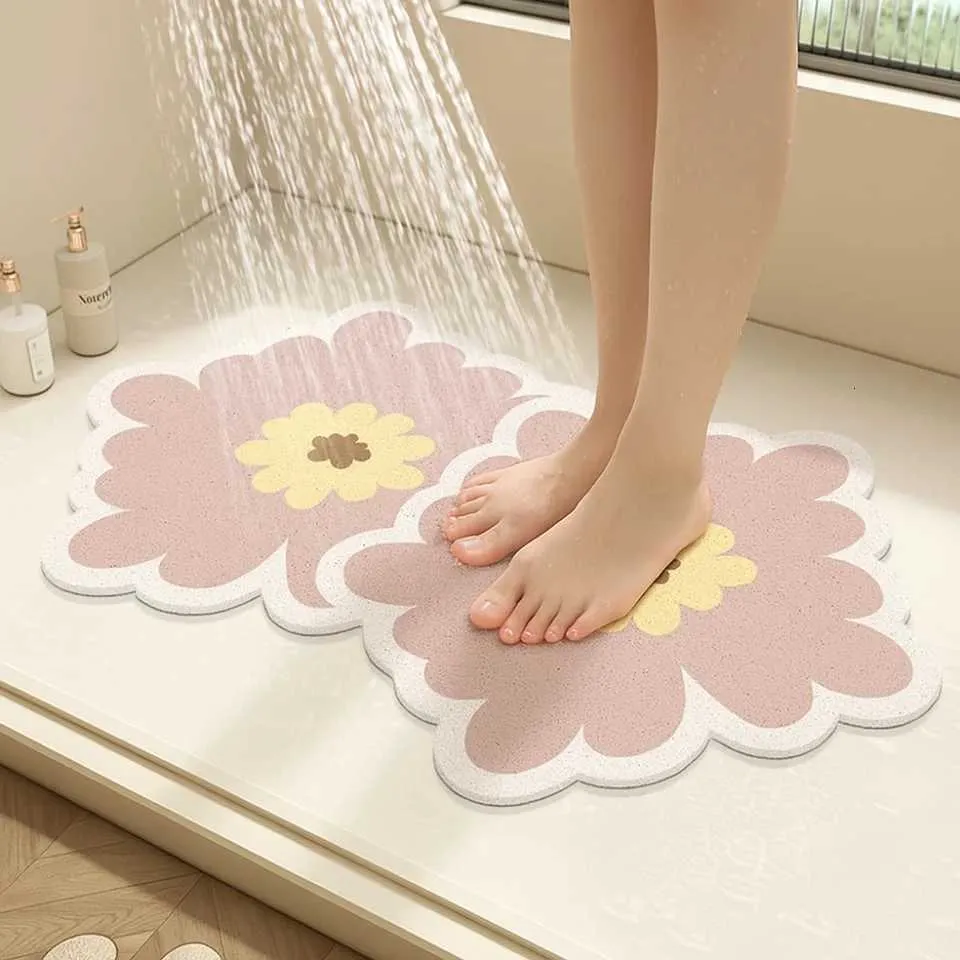 Household PVC Flower Shape Bath Mat Non Slip Water Absorbent Bathroom ...