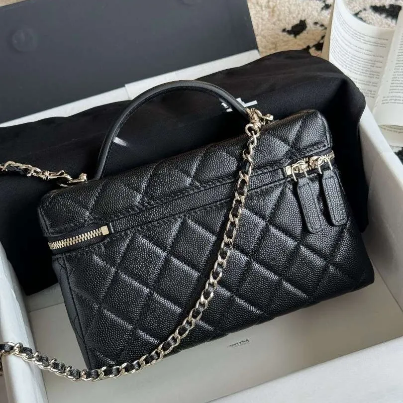 19A Designer Vanity Bags Italian Leather Makeup... From Seacthooid ...