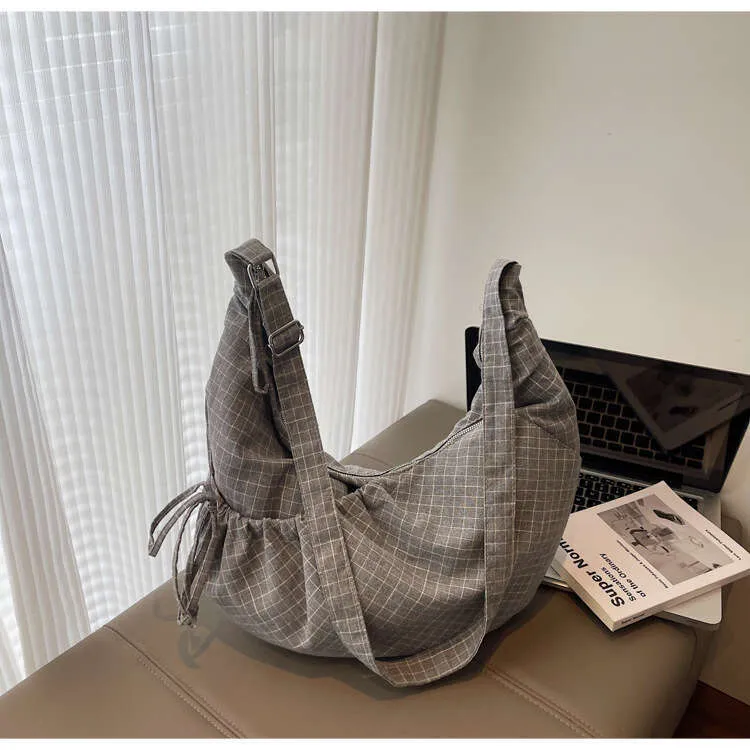 Korean Style Lightweight Crossbody Shoulder Bag Large Capacity Sports ...