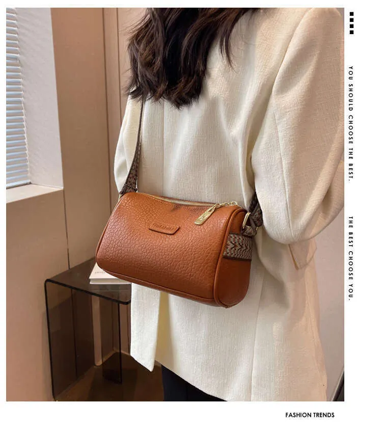 2025 Fashion Small Pillow-Shaped PU Shoulder Crossbody Bag with Broad ...