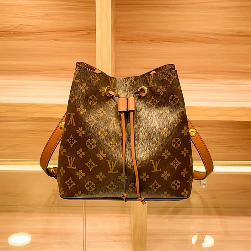 Luxurys Designer Bag Puese Crossbody Shoulder Bags... From Mikoa_bag ...