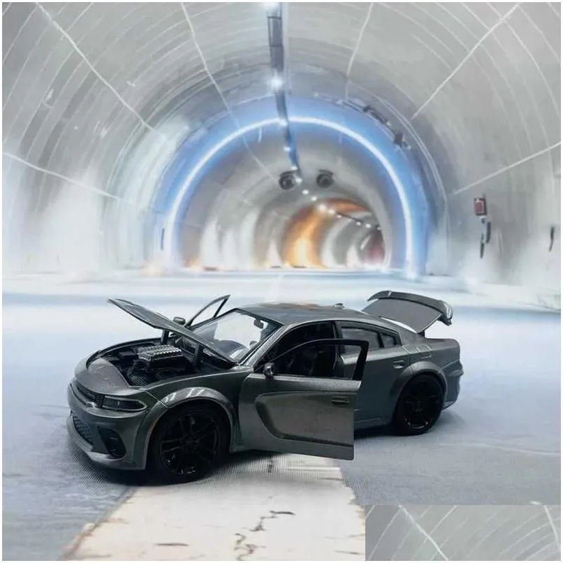 1:24 Challenger Charge SRT Hellcat Alloy Sporty Looking Cars Metal Toy ...