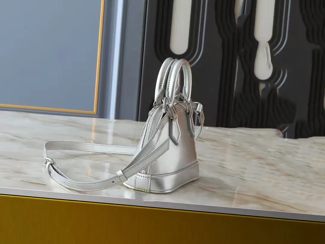 Luxury Lacquer Handbag: Classic Cross Body & Shoulder Bag For Women's ...