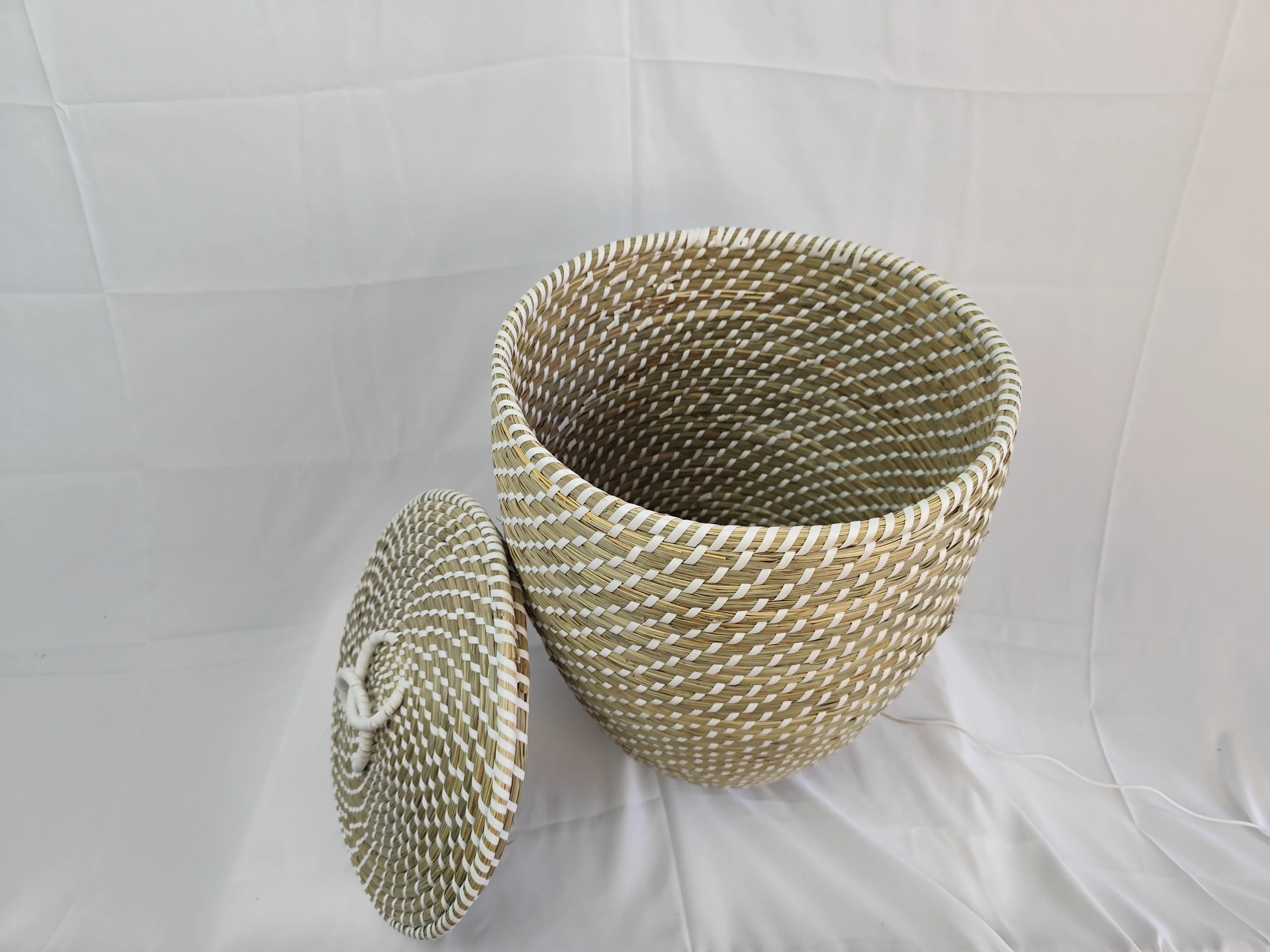 Sample Based Customized Bulk Washroom Linen Holders: Sturdy Cloth ...