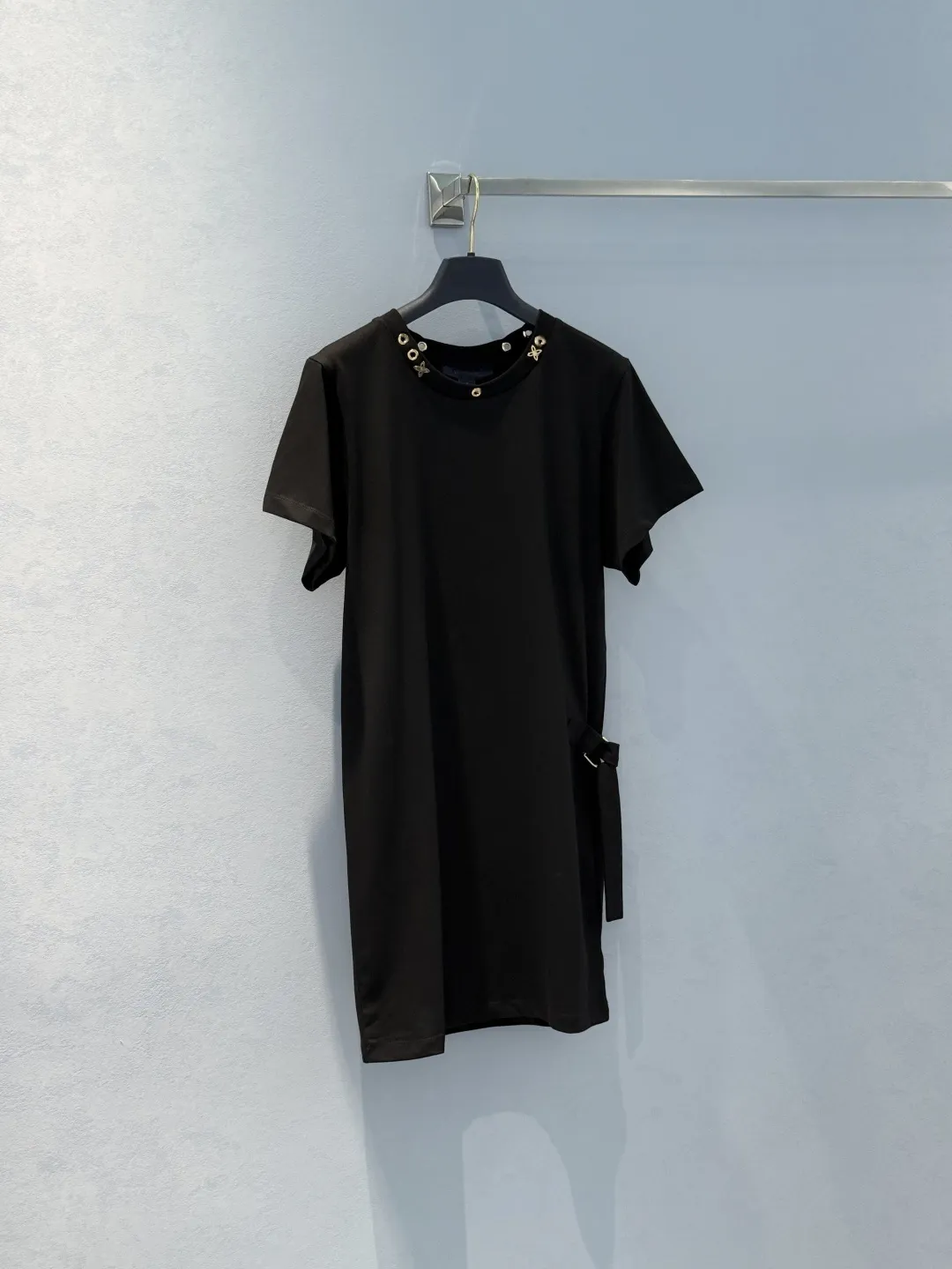 Black And Gold Checkered Short Sleeve Shirt With Customizable Elastic ...