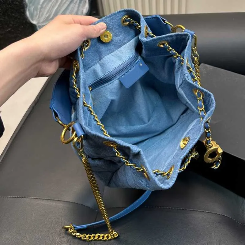 Designer crossbody bag for women with genuine leather, zipper and hasp ...