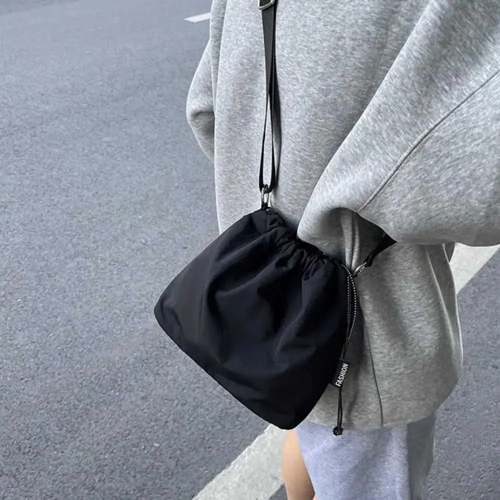 Simple Lightweight Oxford Drawstring Shoulder Bag: Large Capacity ...