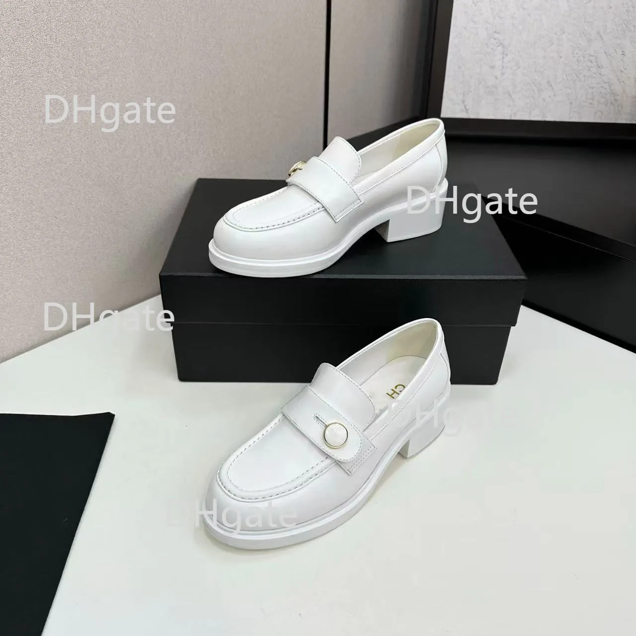 Leisure Shoes: New Autumn and Winter Le Fu Style with Hardware Buckles ...