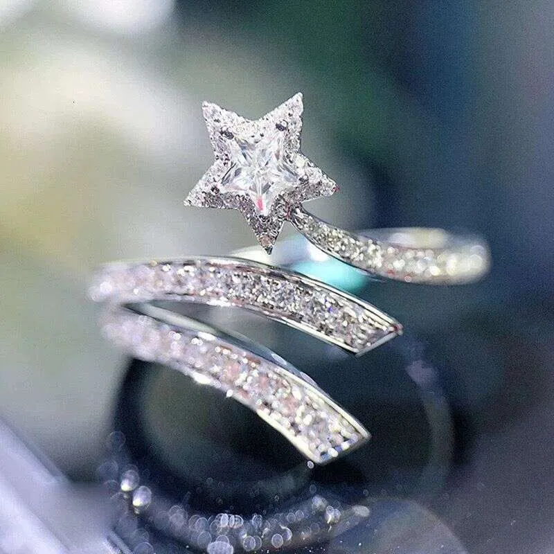 Fashion Sparkling Diamond Five-Pointed Cut Ring Double Layer Surround ...