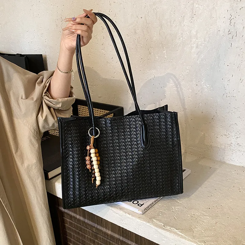 New Autumn and Winter Designer Handbag: Large Capacity Women's Luxury ...